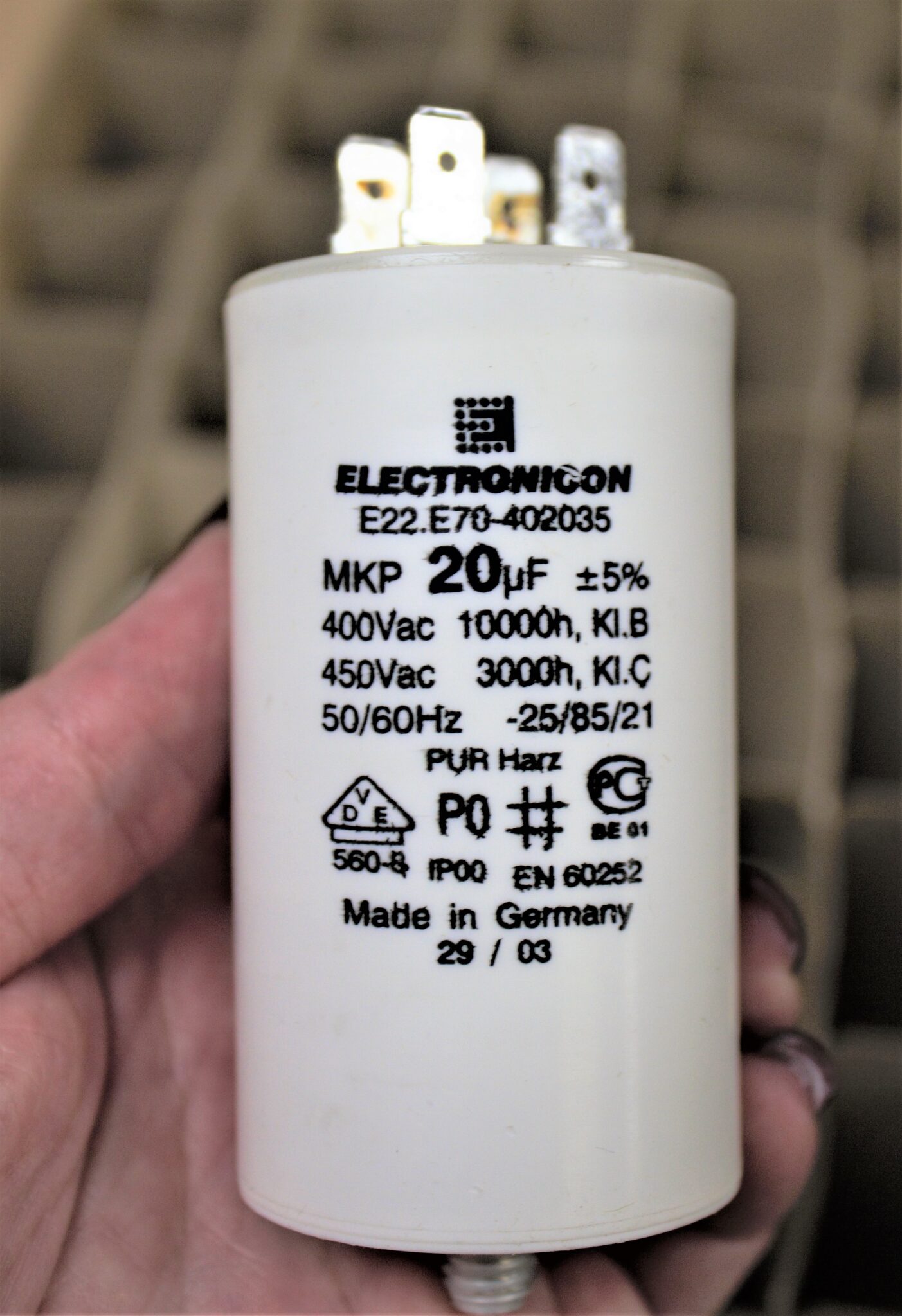 Electronicon Capacitor E22.E70-102035 20 uF 400-450 V ac - UPE Inc.