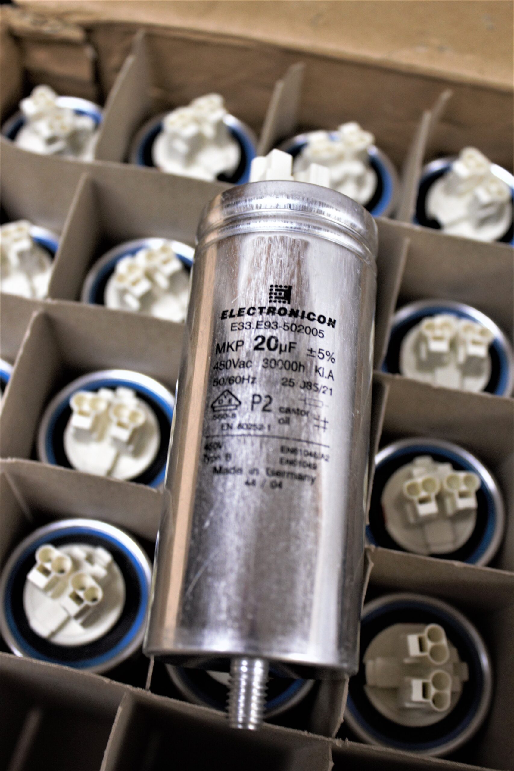 Electronicon Capacitor E33 E93 502005 20 Uf 450 V Ac UPE Inc Electronicon Capacitor E33 E93 502005 20 Uf 450 V Ac UPE Inc