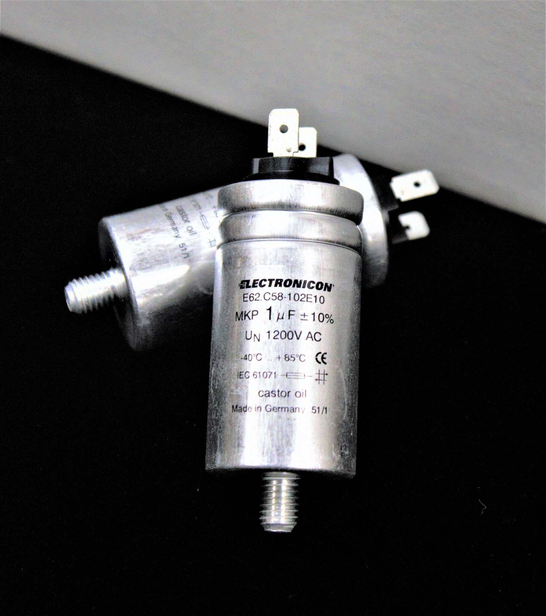 Electronicon Capacitor E62.C58-102E10 1,0 uF 1200 V ac - UPE Inc.